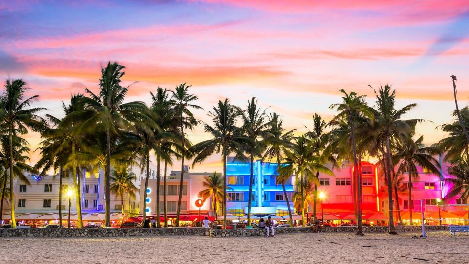 Miami Audioguide - TravelMate app for your smartphone - The Itinerary Breakdown: What You’ll Discover