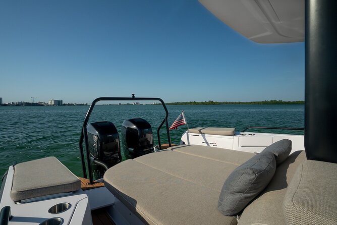 Miami Bay Discovery Private Yacht Cruise with Captain - Key Points