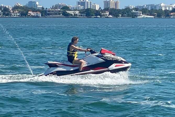 Miami: Jetski Tour of Millionaire Homes - An Overview of the Miami Jetski Tour Experience