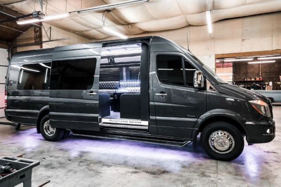 Miami: Party Sprinter - 4-Hour City Tour Extravaganza - Miami: Party Sprinter - 4-Hour City Tour Extravaganza