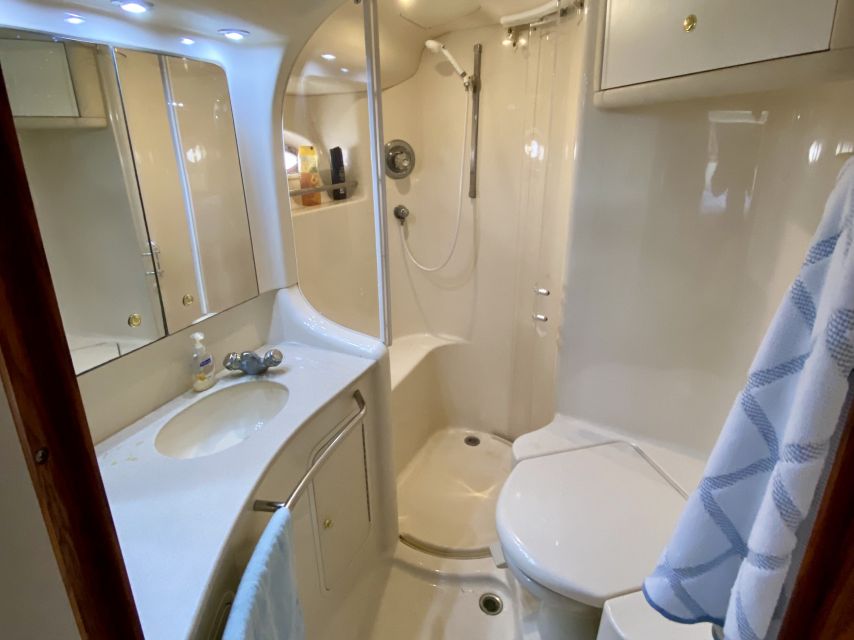 Miami: Private 52ft Luxury Yacht Rental with Captain - What to Expect on the Day