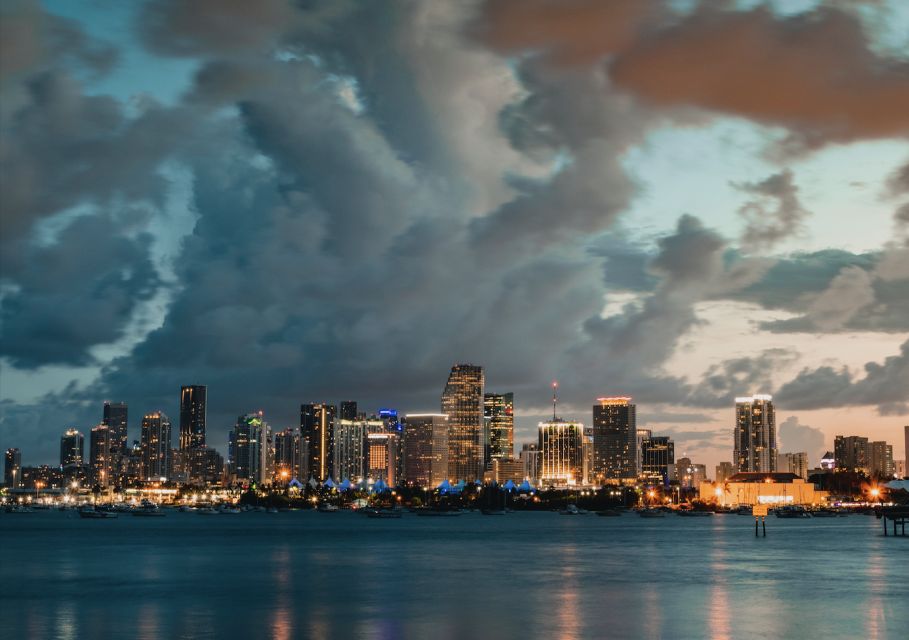 Miami: Private Luxury Airplane Tour with Champagne - An In-Depth Look at the Miami Private Airplane Tour