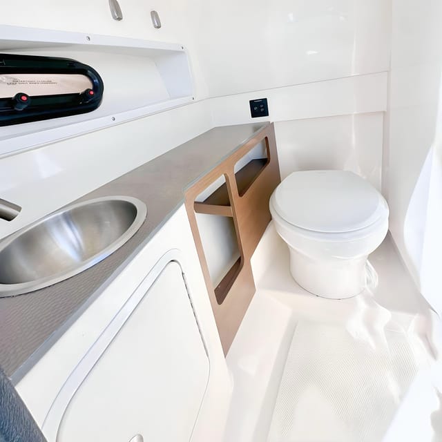 Miami: Private Luxury Boat Charter with a Captain - Key Points  