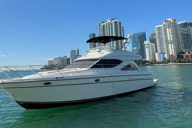 Miami Private Yacht cruise, enjoy the Biscayne bay luxury tours - The Experience in Detail
