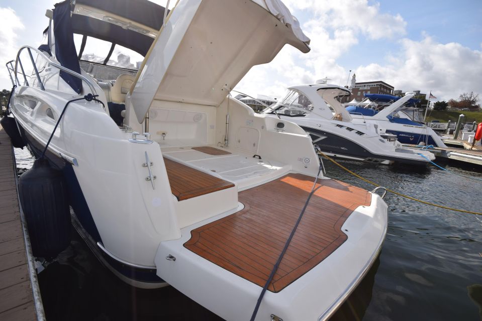 Miami: Private Yacht for up to 12 People - In-Depth Analysis of the Experience