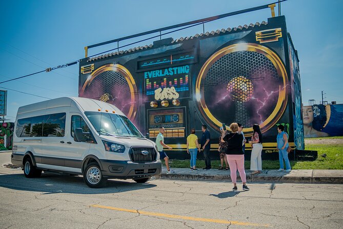 Miami Sightseeing and walking tour: Top Sights & Hidden Gems - A Deep Dive into the Miami Sightseeing Tour