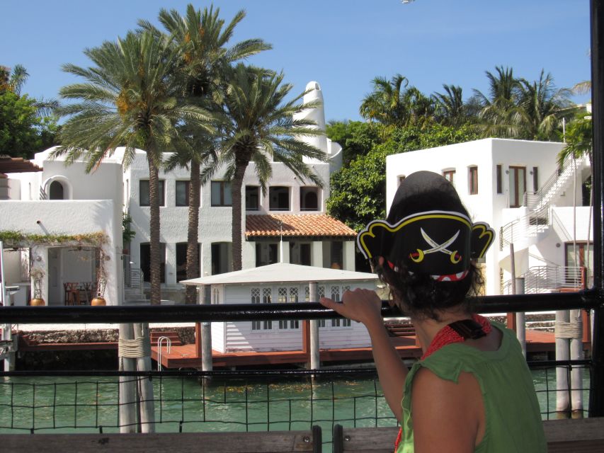 Miami: Skyline & Millionaire's Homes Pirate Boat Cruise - Key Points
