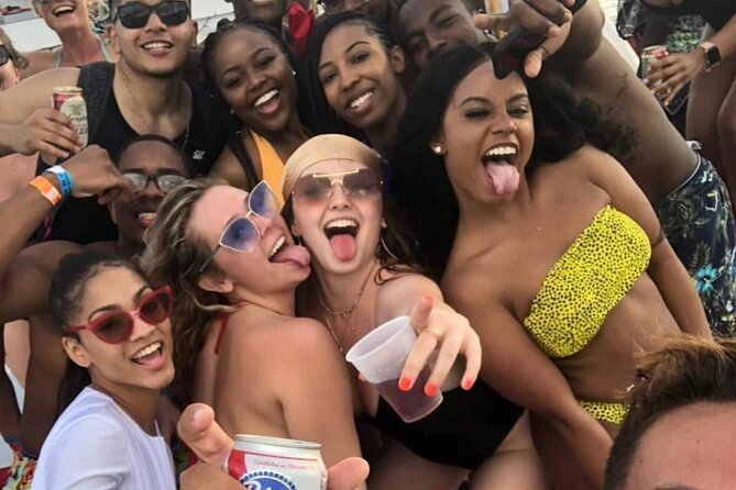 Miami Spring Break Party Boat with Live DJ and Open Bar - Who Is This Tour Best For?