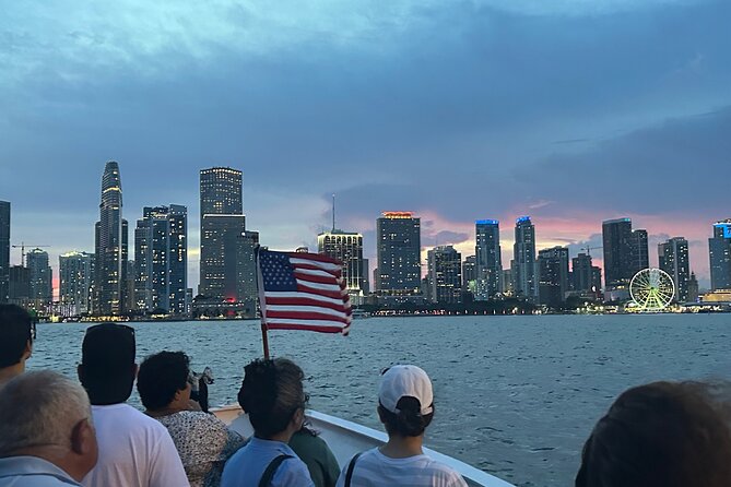Miami Sunset Cocktail Cruise and a Drink - Key Points