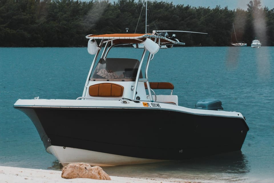 Miami's Unique Private Boat Tour: Discover & Enjoy Your Way - What to Expect During Your Private Boat Tour