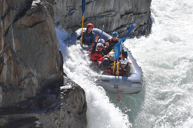 Middle Fork American River Whitewater Rafting Trip (Class 3-4) - The Guides and Their Expertise