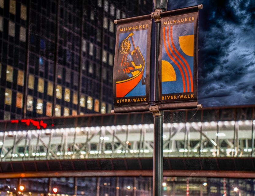 Milwaukee Ghosts: Macabre Milwaukee Haunted Walking Tour - An In-Depth Look at Milwaukee Ghosts Tour