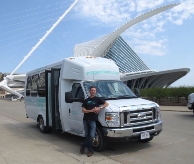 Milwaukee: Sightseeing Bus Tour - Key Points
