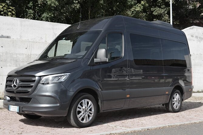 Minibus Private Transfer Philadelphia Airport PHL to Philadelphia - The Journey into Philadelphia