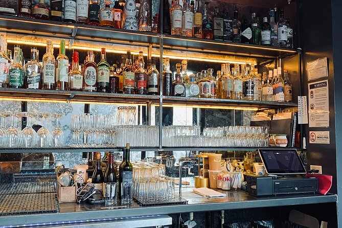 Minneapolis Local Bar Tour with Tastings - A Closer Look at the Minneapolis Local Bar Tour