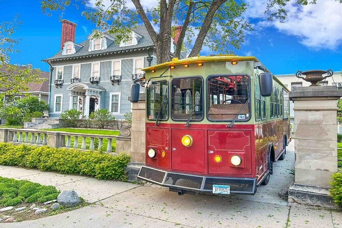 Minneapolis Narrated Scenic Sightseeing Trolley Tour - Who Should Take This Tour?