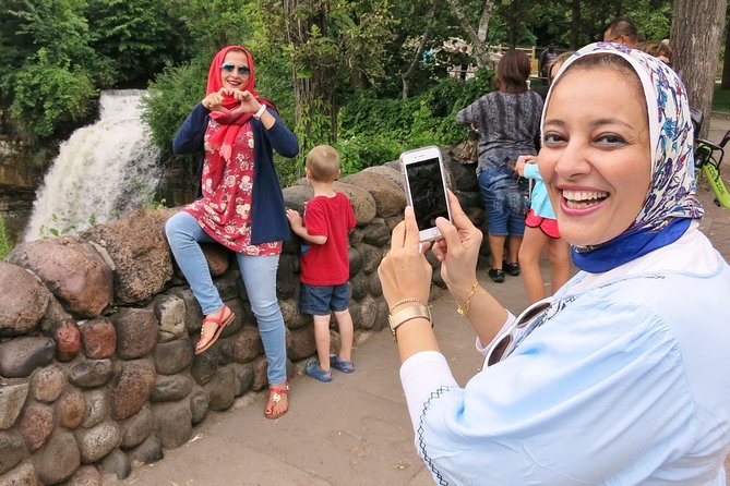 Minneapolis & St. Paul Highlights Private Riding & Walking Tour (3 hrs) - Authentic Insights from Reviewers
