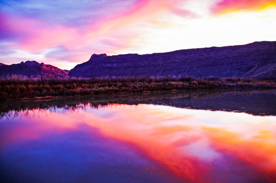 Moab: Colorado River Dinner Cruise with Music and Light Show - Practicalities and Tips for Enjoying the Tour