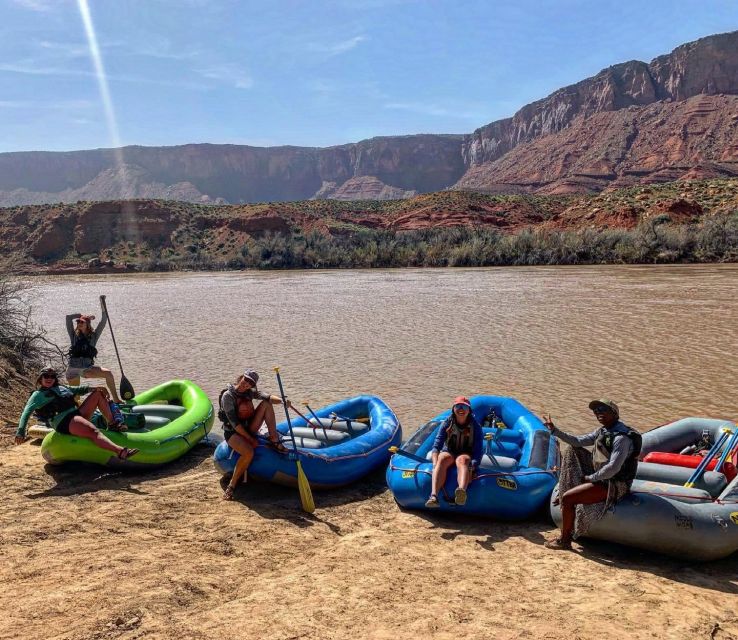 Moab: Whitewater Rafting on the Colorado River - An In-Depth Look at the Whitewater Rafting Experience in Moab