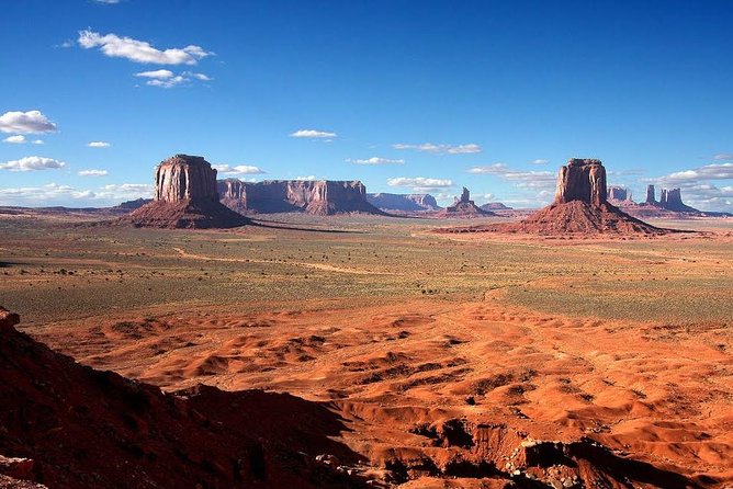Monument Valley Deluxe Tour - The Vehicle and Scenic Drive