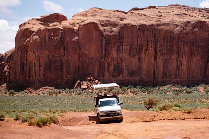 Monument Valley Loop Drive Tour - Introduction: A Guided Glimpse into Monument Valley’s Magic