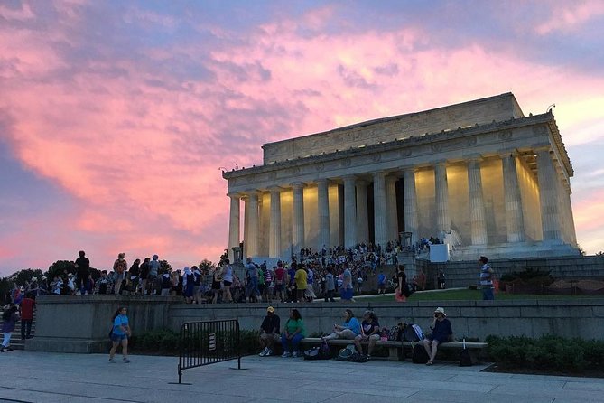 Monuments and Memorials Architecture Tour - The Value of Guided Insights