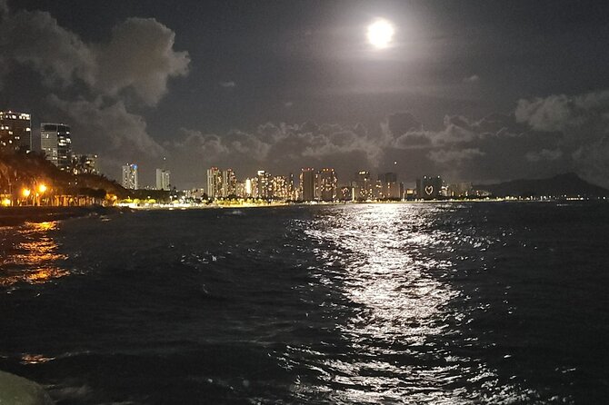 Moonlight Dinner Cruise in Honolulu - Introduction: Is the Honolulu Moonlight Dinner Cruise Worth It?