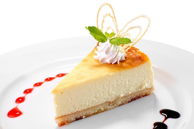 Moonlight Dinner Cruise in Honolulu - FAQ