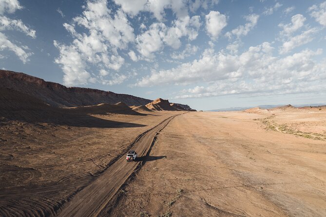 Moonscape Overlook and Factory Butte Offroad Tour - Who Will Love This Tour?
