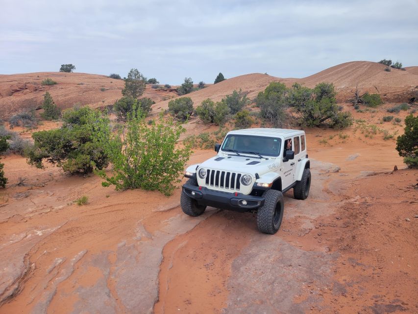 Morning Arches National Park 4x4 Tour - FAQs