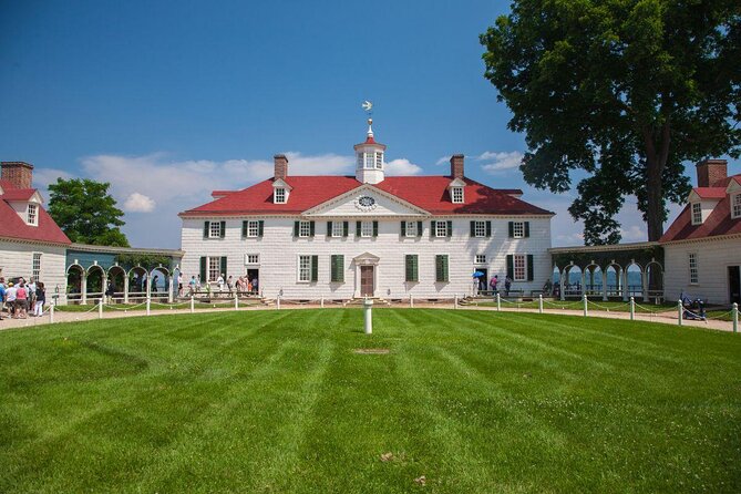Mount Vernon Bus and Walking Tour - Key Points