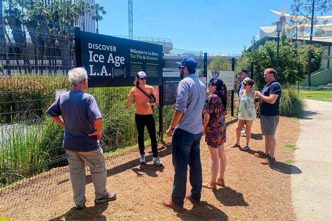 Museum Row Tour: The Fast & The Fossilized on Wilshire Blvd - The Experience: Logistics, Guides, and Group Size