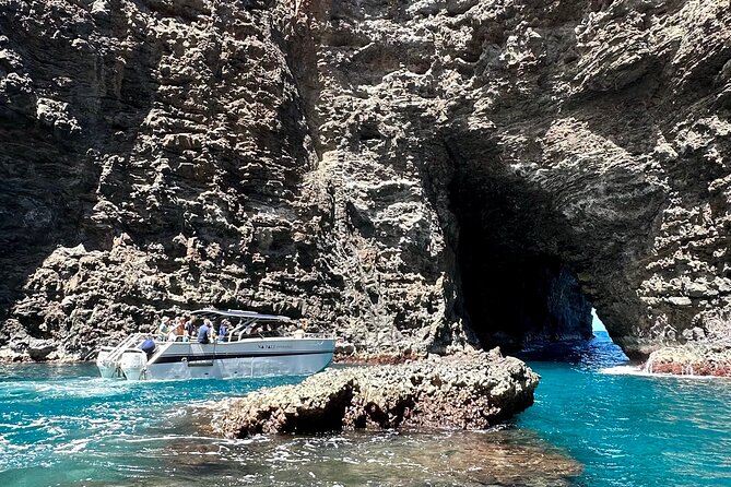 Na Pali Coast Power Catamaran - Frequently Asked Questions (FAQs)