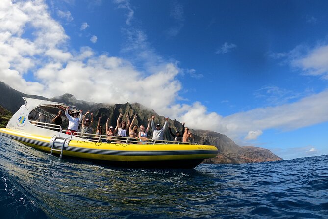 Na Pali Coast Super Raft Adventure with Snorkel - An In-Depth Look at the Na Pali Coast Super Raft Tour