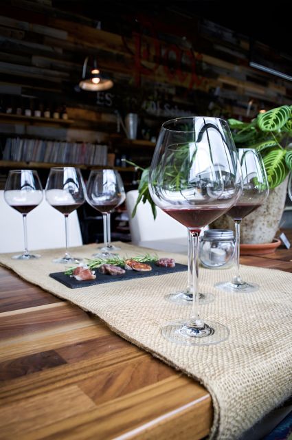 Napa: Intro to Wine Tasting with Napa Sommelière - The Experience: An Inside Look at the Tour
