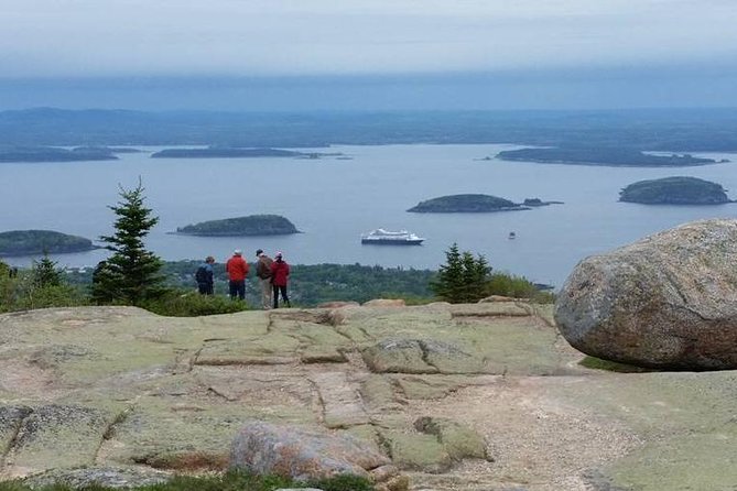 Narrated Bus Tour of Bar Harbor and Acadia National Park - The Experience: Comfort, Knowledge, and Spectacular Views
