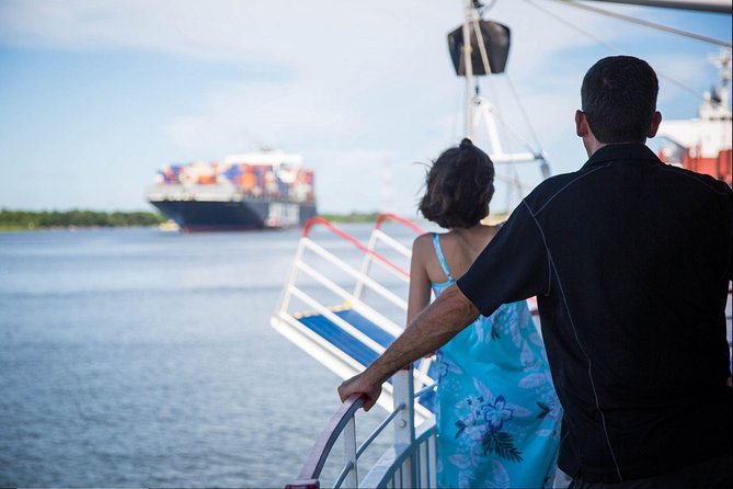 Narrated Harbor Luncheon Riverboat Cruise - FAQs