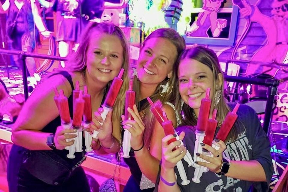 Nashville: Exclusive Entry and Special Offers VIP Bar Crawl - Key Points