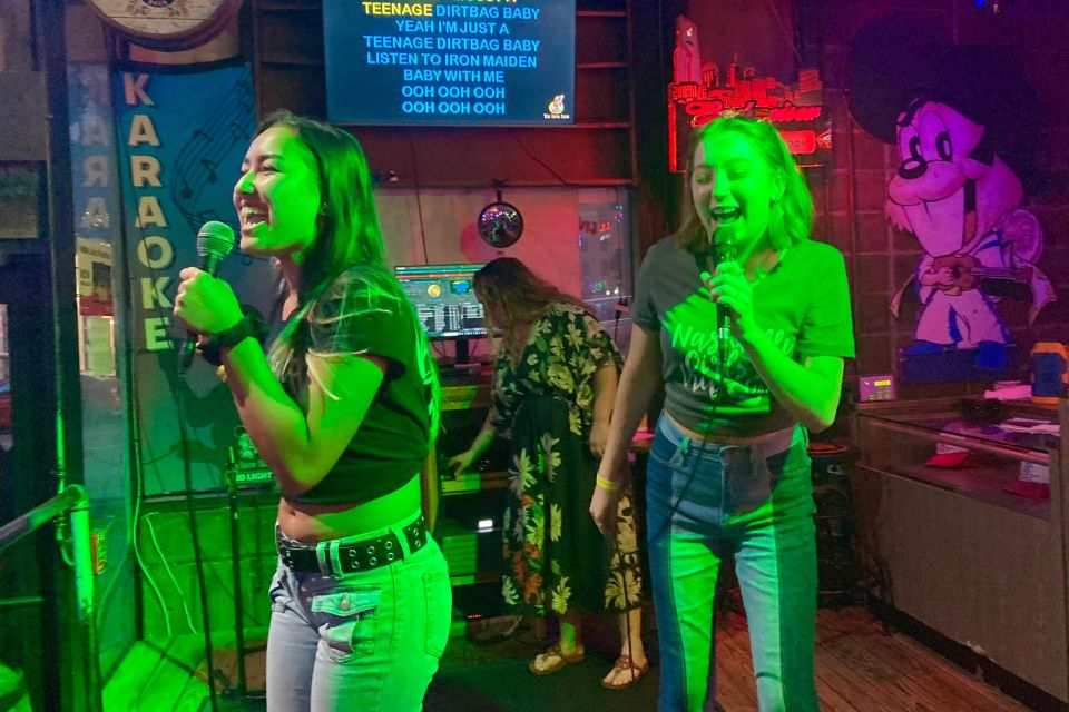 Nashville: Music City Pub Crawl - Food and Drink Considerations