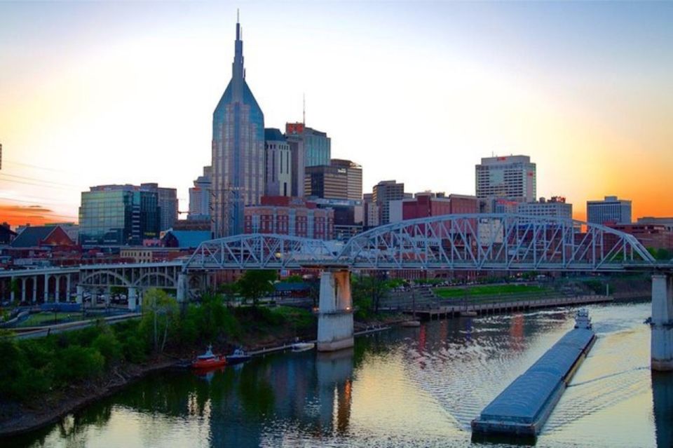 Nashville: Private City Tour with Local Singer-Songwriter - A Closer Look at the Itinerary