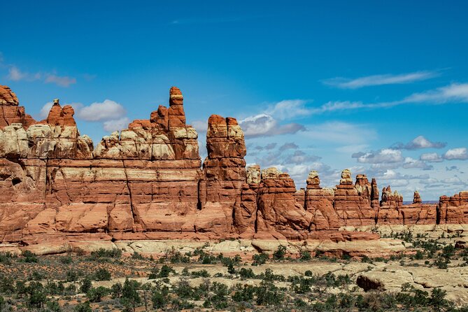 NEW! Canyonlands Needles Chesler Park Hiking Discovery Tour - Why This Tour Might Be Perfect for You