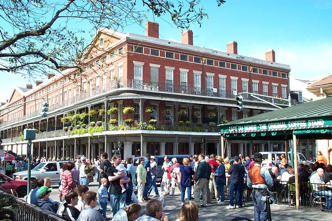 New Orleans City and Cemetery 2-Hour Bus Tour - A Practical Dive Into the Tour Experience