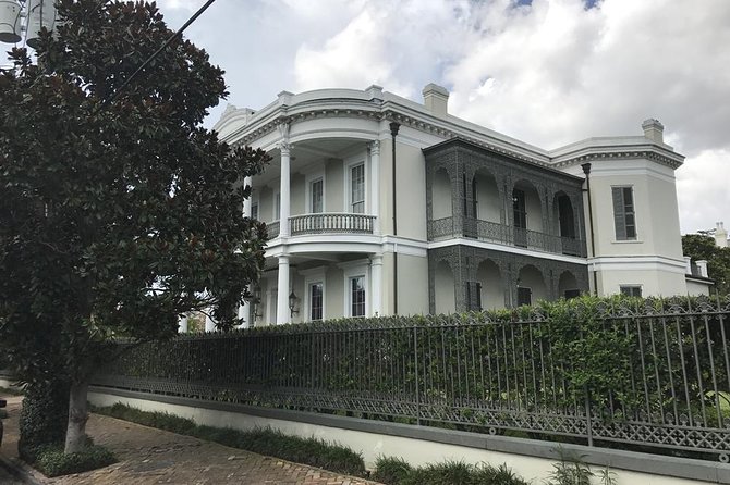 New Orleans City and Cemetery 2-Hour Bus Tour - The Value of This Tour