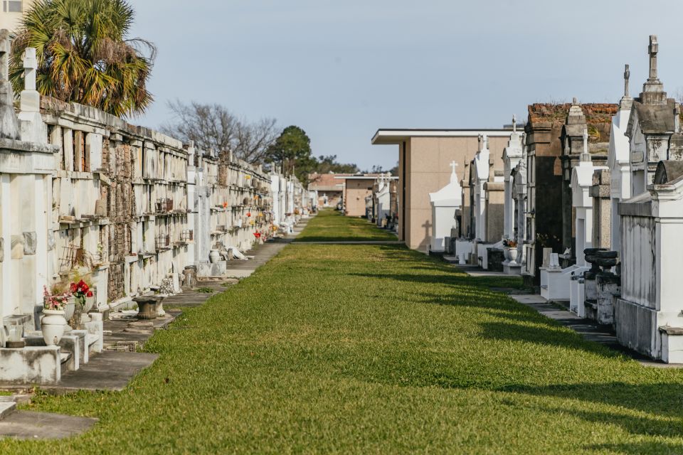 New Orleans: City and Cemetery Bus Tour Garden District Walk - Practical Details and Considerations