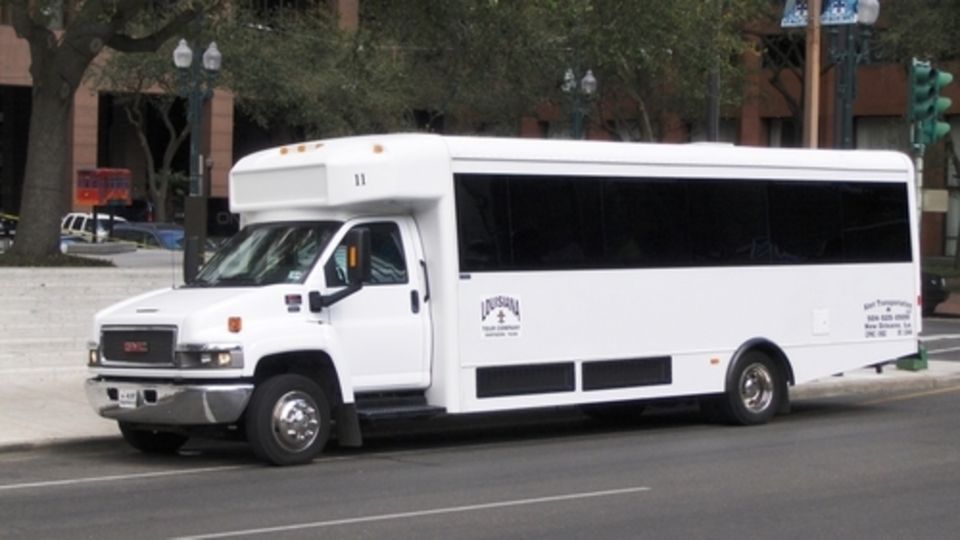 New Orleans: City & Cemetery Tour by Air-Conditioned Minibus - Authentic Experiences from the Reviews