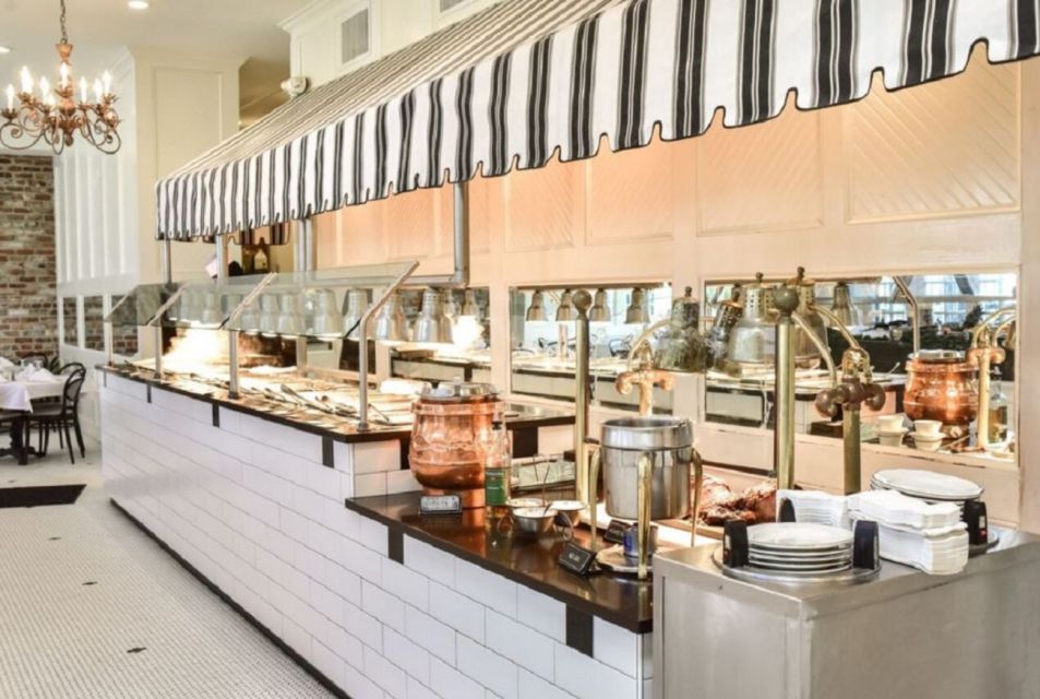 New Orleans: 'Court of Two Sisters' Jazz Brunch Buffet - The Sum Up