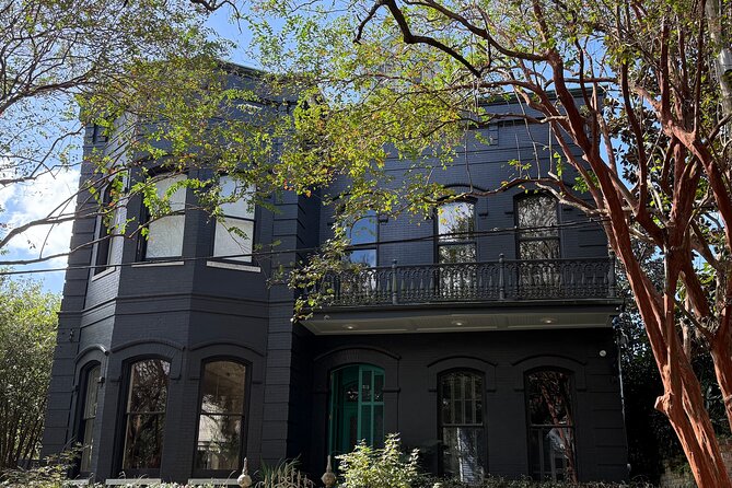 New Orleans Garden District Tour - An In-Depth Look at the Tour Experience
