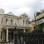 New Orleans: Ghosts & Spirits Interactive Walking Tour - Why Choose the Ghosts & Spirits Interactive Walking Tour?