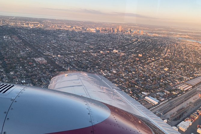 New Orleans Group Sightseeing Flight for 4-5 people - The Value of a 30-45 Minute Flight