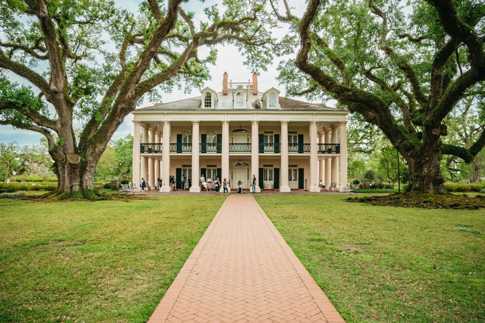 New Orleans: Oak Alley Plantation and Swamp Cruise Day Trip - The Itinerary in Detail